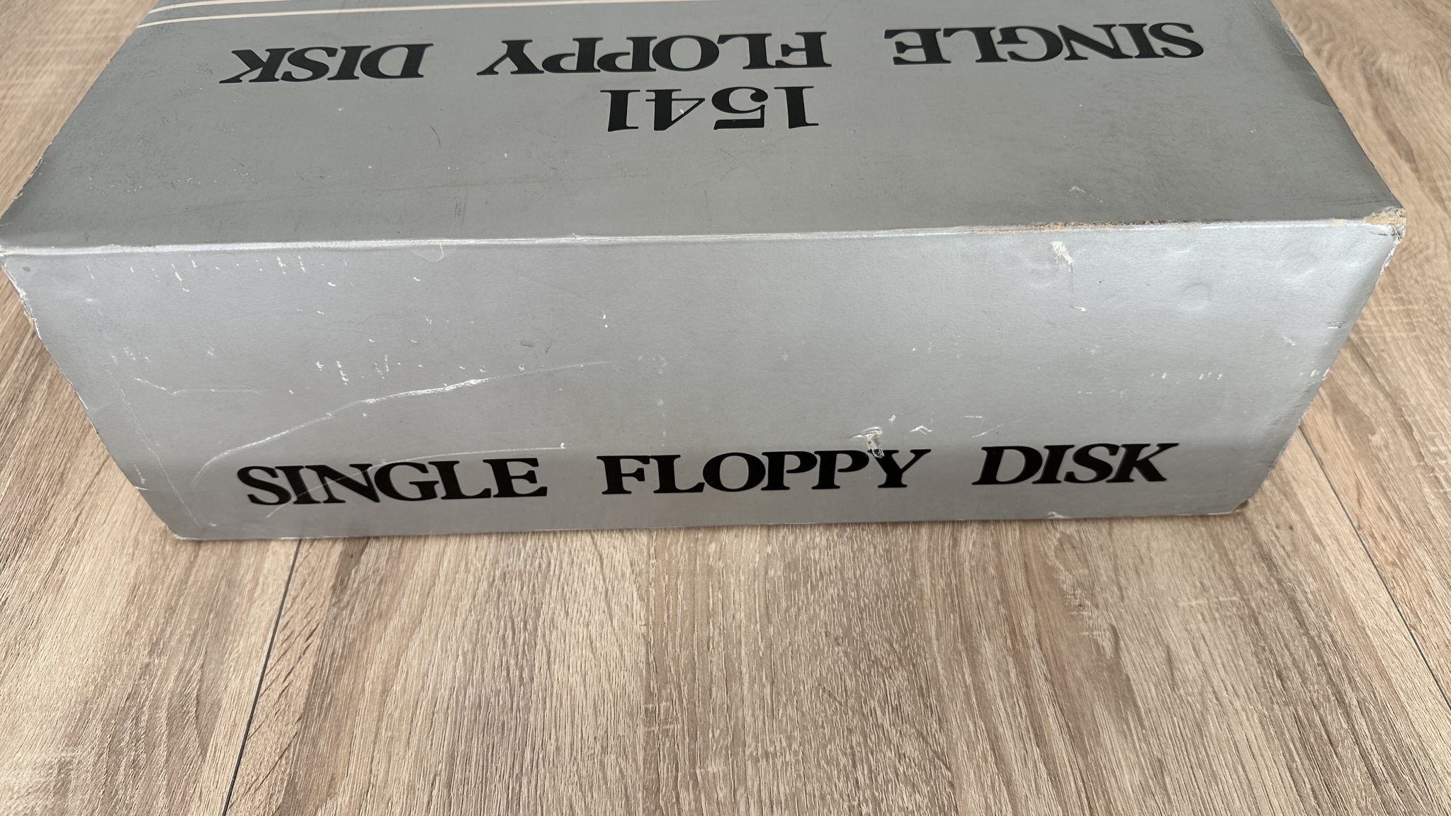 Commodore 1541 – Single Floppy Disk Drive 5.25″ – Mateo's Museum